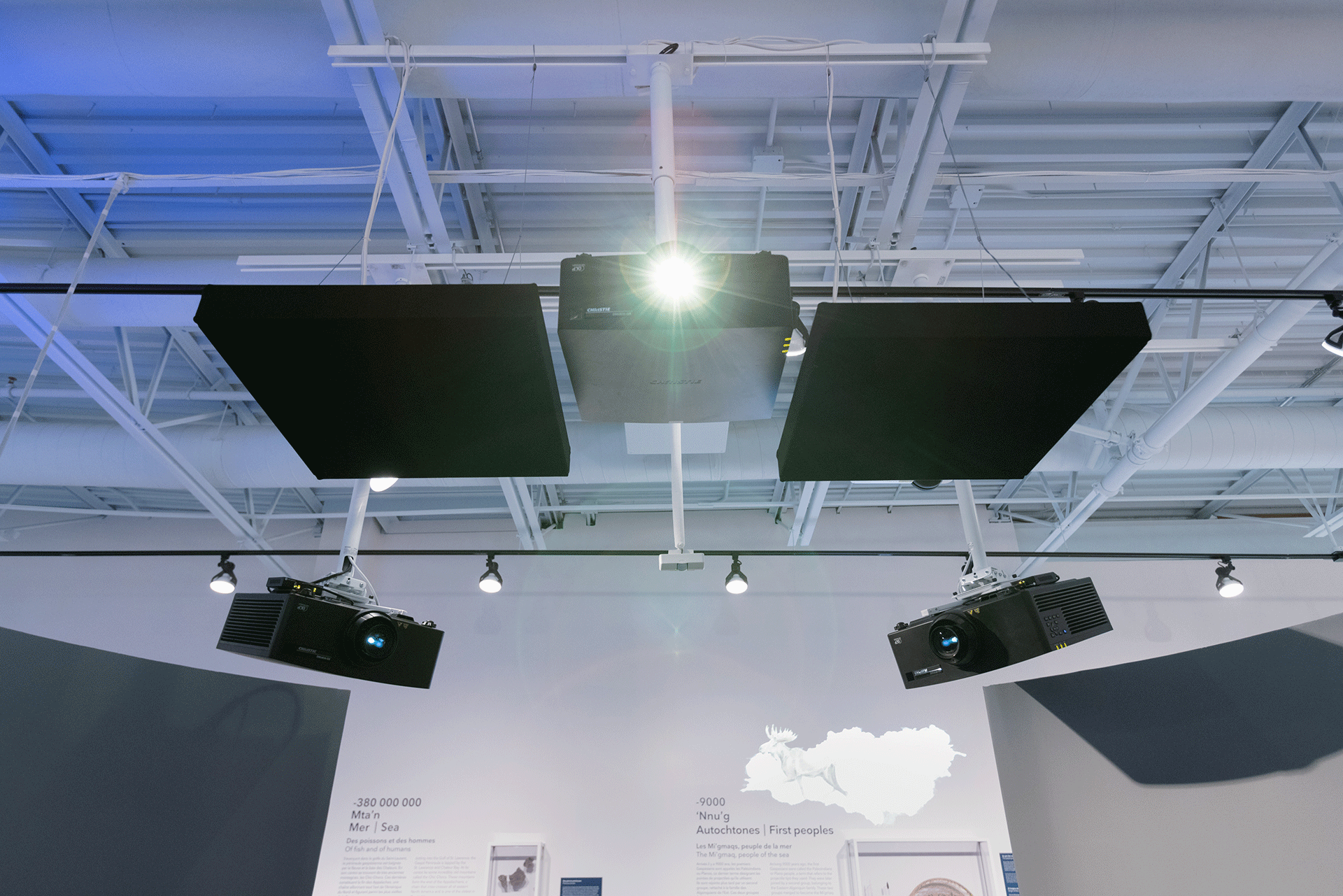 XYZ-Technologies_Musee-de-la-Gaspesie_Ceiling-mounted-projectors-in-the ... XYZ-Technologies_Musee-de-la-Gaspesie_Ceiling-mounted-projectors-in-the ...